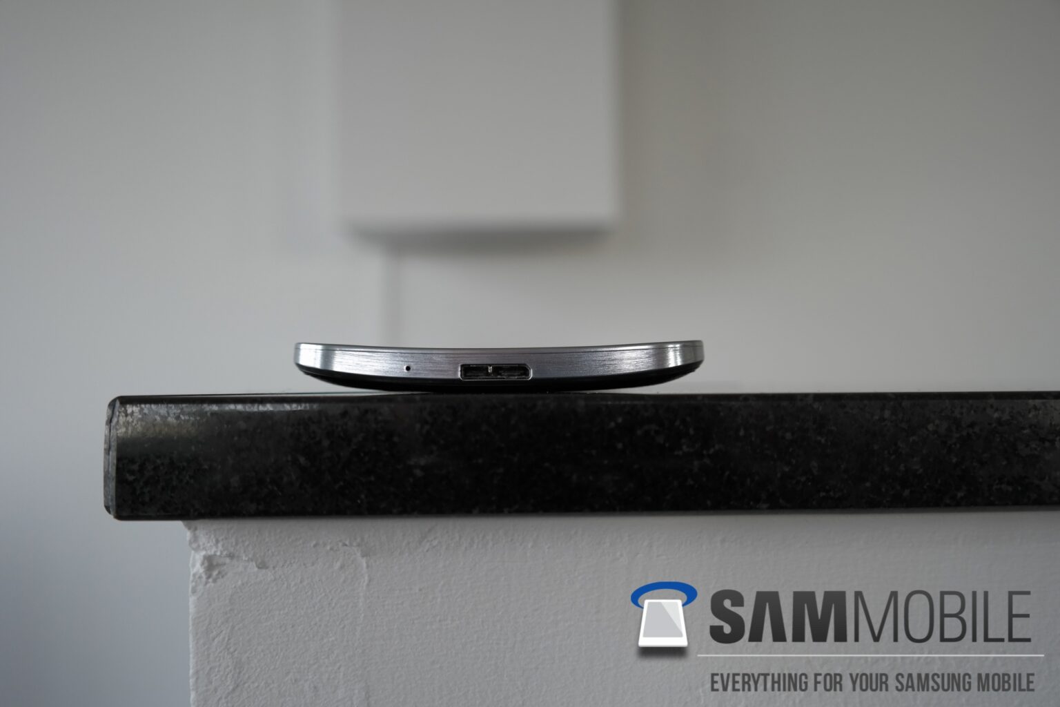 Review: Samsung Galaxy Round (SM-G910S) - SamMobile