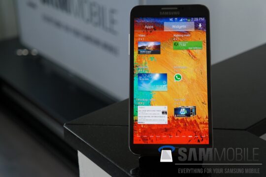 Review: Samsung Galaxy Round (SM-G910S) - SamMobile