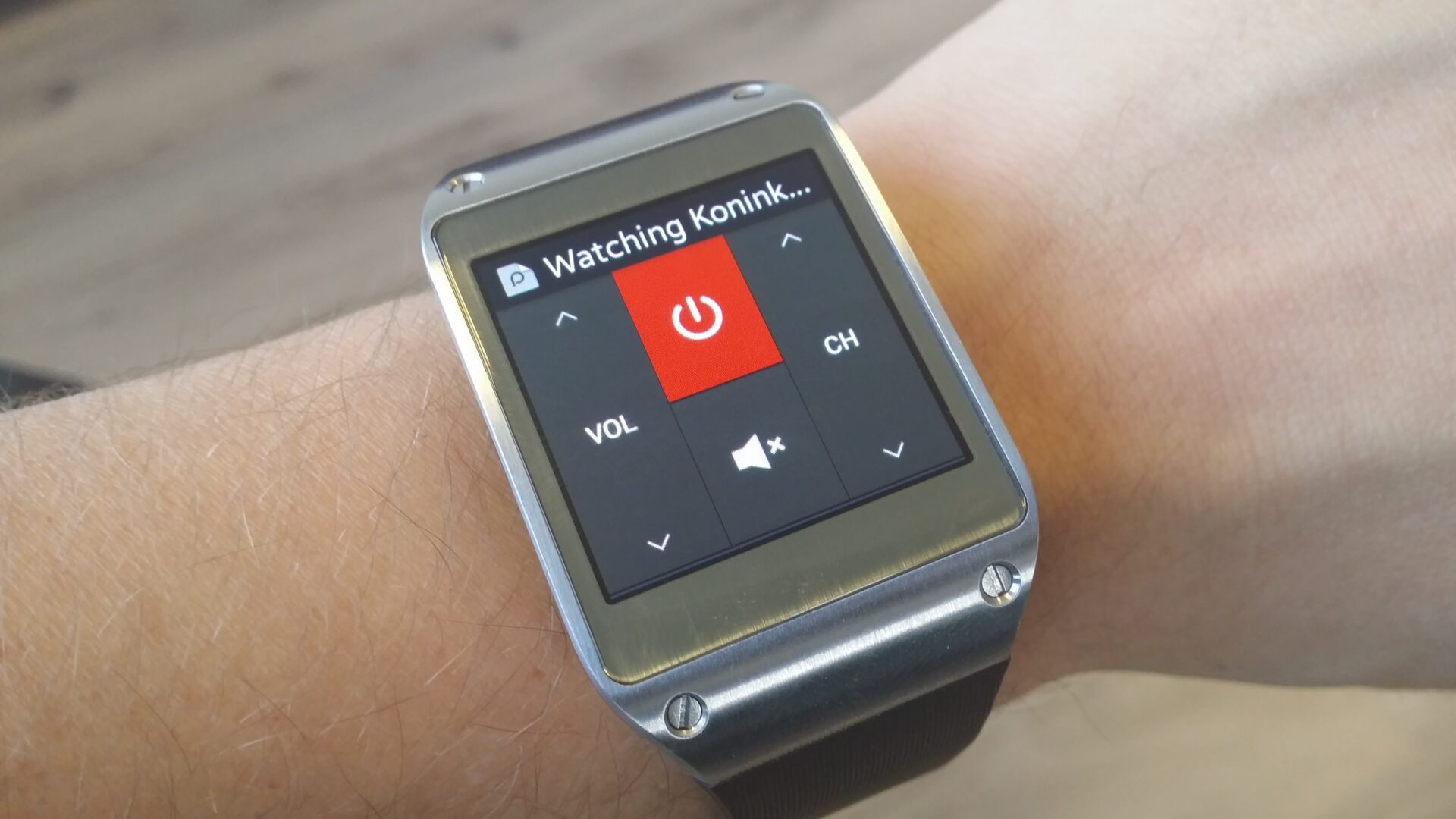 Galaxy Gear Smart Remote app allows TV control through IR sensor on ...