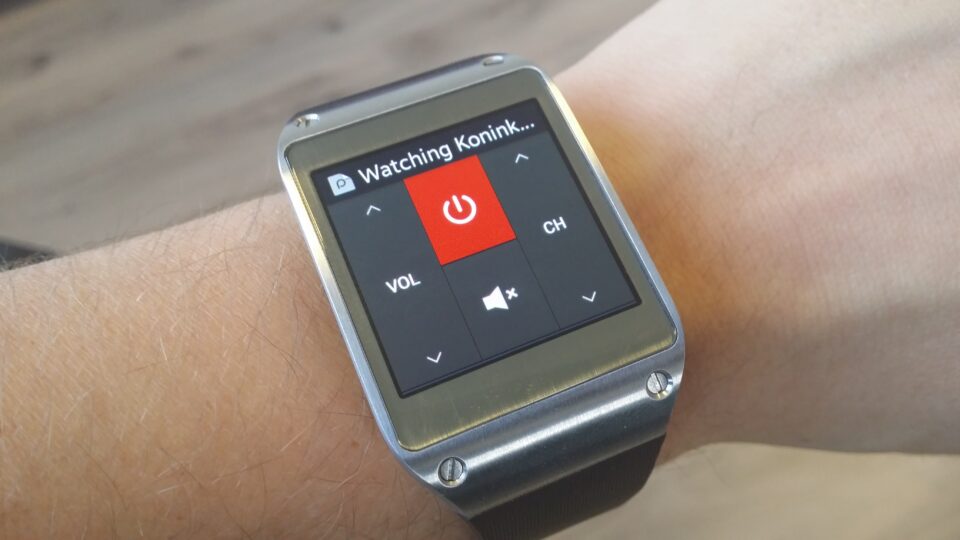 Galaxy Gear Smart Remote app allows TV control through IR sensor on ...