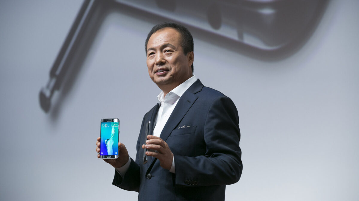 J.K. Shin takes a step back from running Samsung's mobile business ...