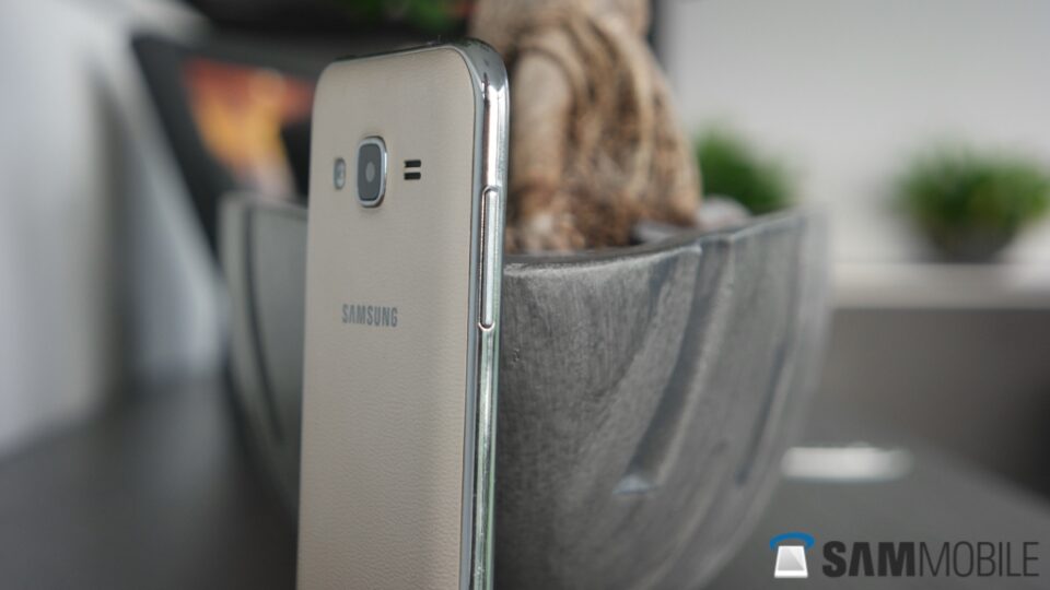 Samsung Galaxy J2 Review: Attractive display, but that's about it ...