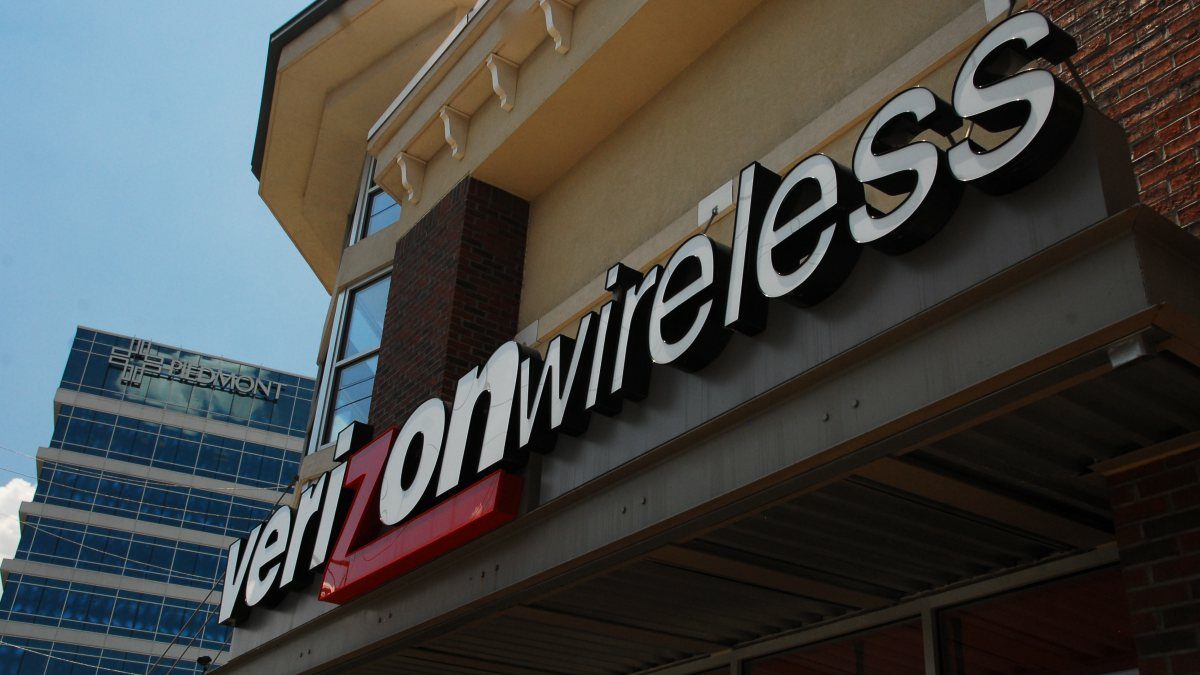 Father's Day: Verizon giving away Samsung Smart TVs with Galaxy ...