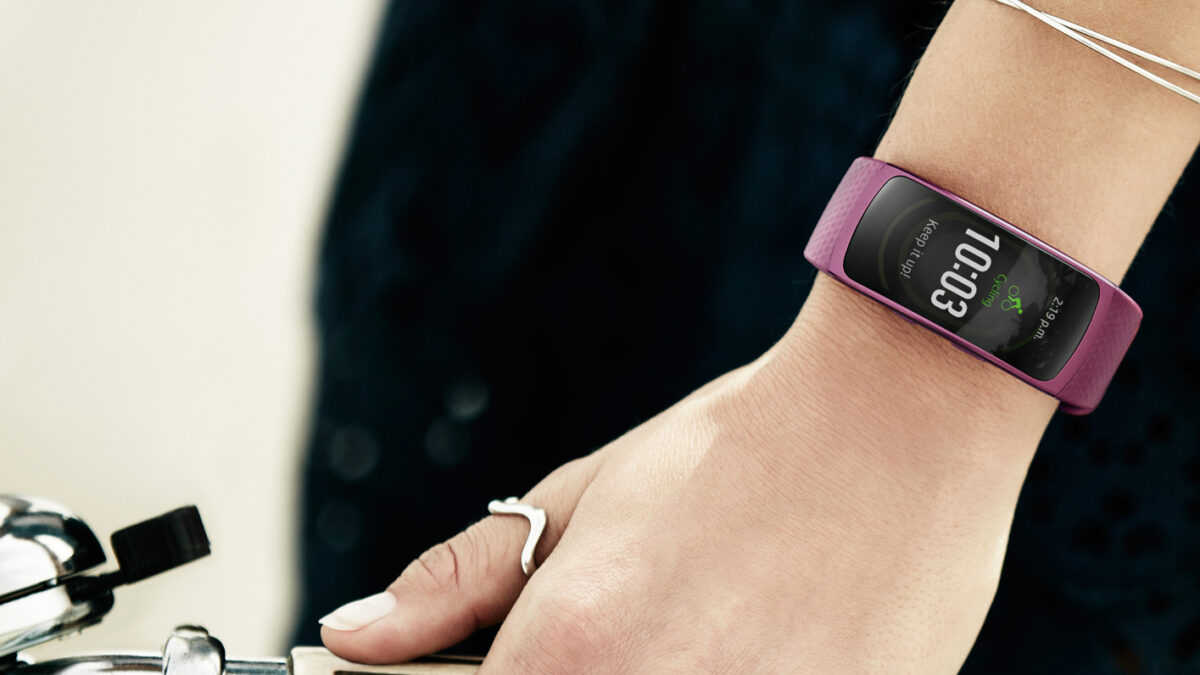 Samsung Gear Fit 2 vs Gear Fit specifications compared - SamMobile ...