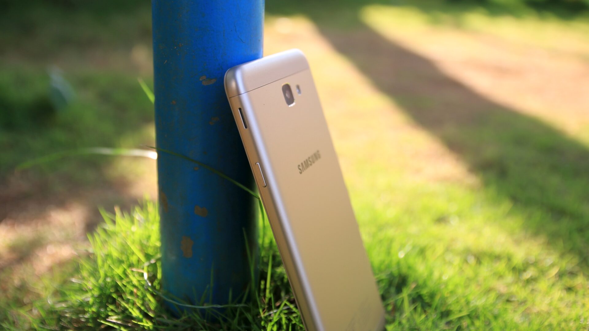 Galaxy J7 Prime review: Samsung's budget lineup takes major steps ...