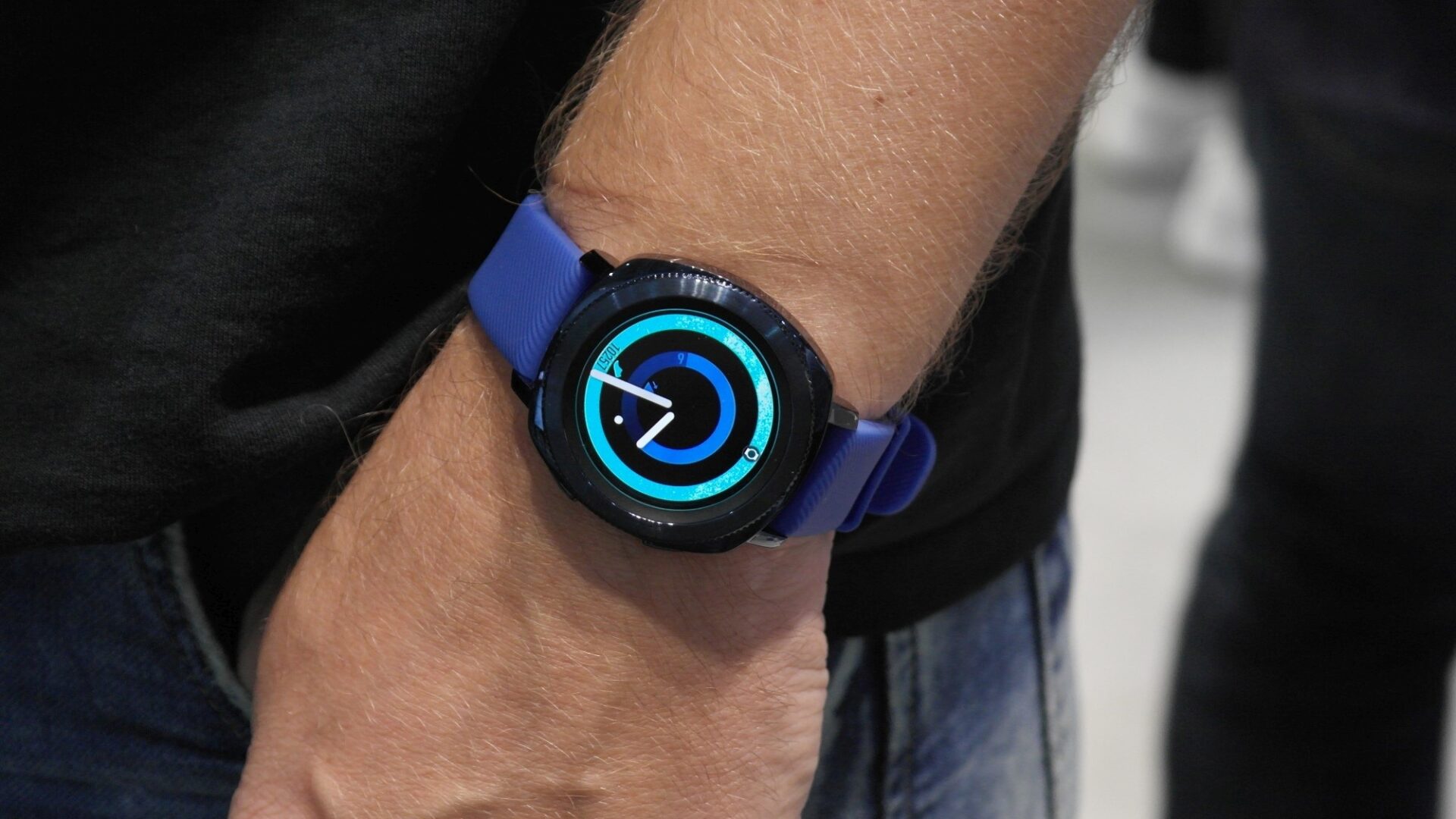 Samsung takes to YouTube to show off some of the Gear Sport's best ...