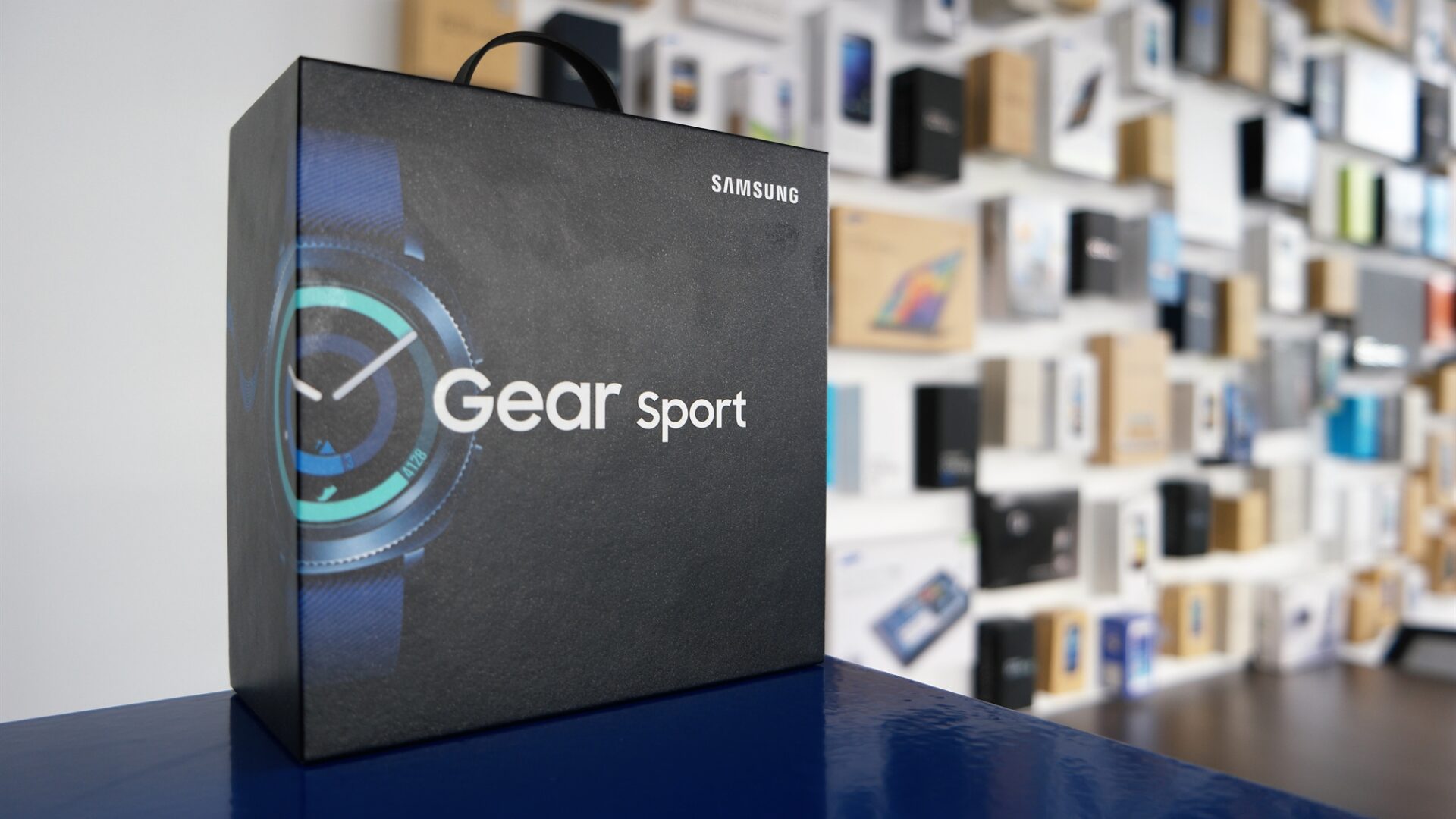 Amazon US offering a free Gear Sport with the Galaxy S9 or S9+ - SamMobile