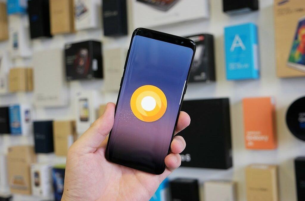 Check out Samsung's infographic of Samsung Experience 9.0 features ...