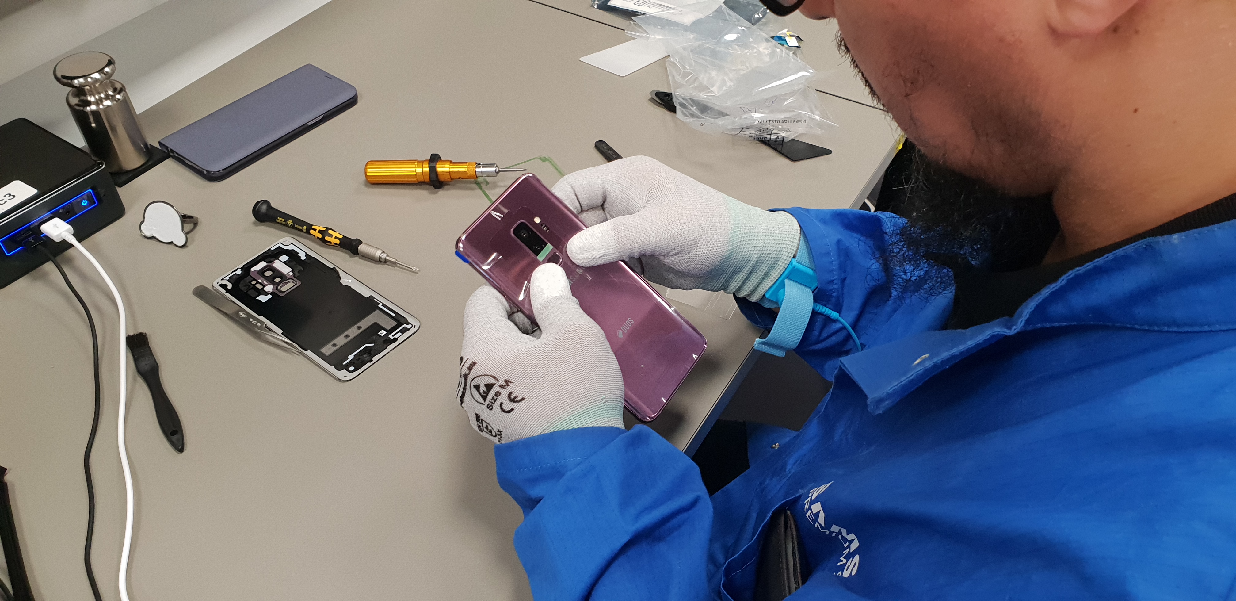 New Samsung Service Center in Rotterdam will offer swift smartphone ...