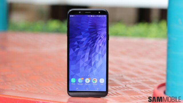 Samsung Galaxy J6 review: Greater than the sum of its parts - SamMobile