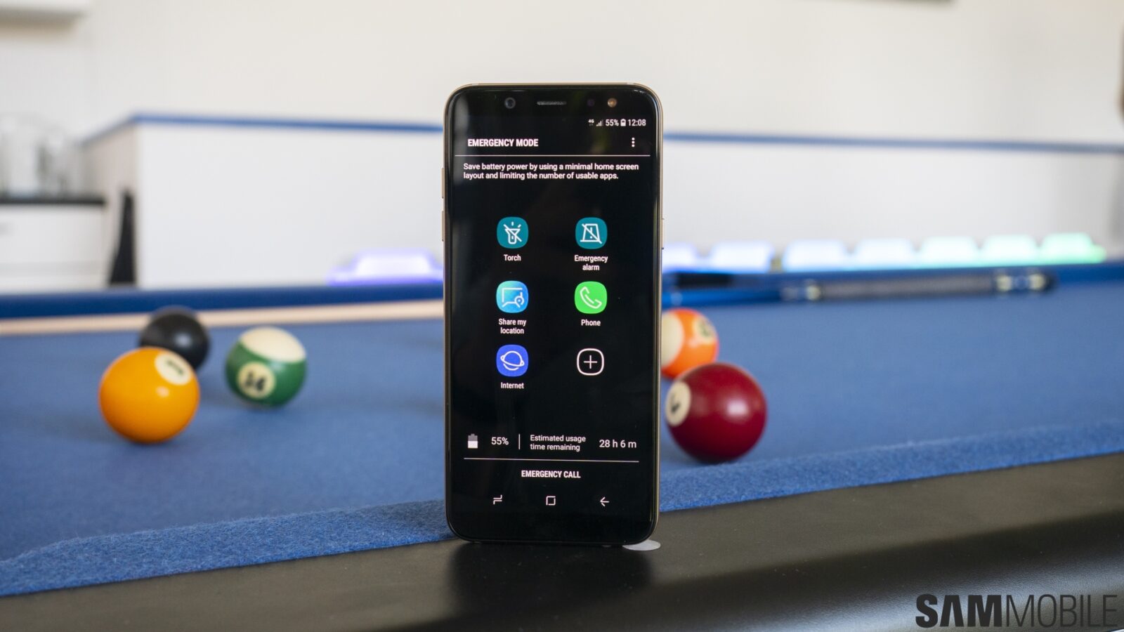 Use Emergency mode on Samsung smartphones for help in difficult ...