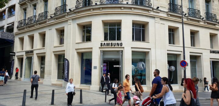 We visited Samsung's first Experience Store in Paris and it was amazing ...