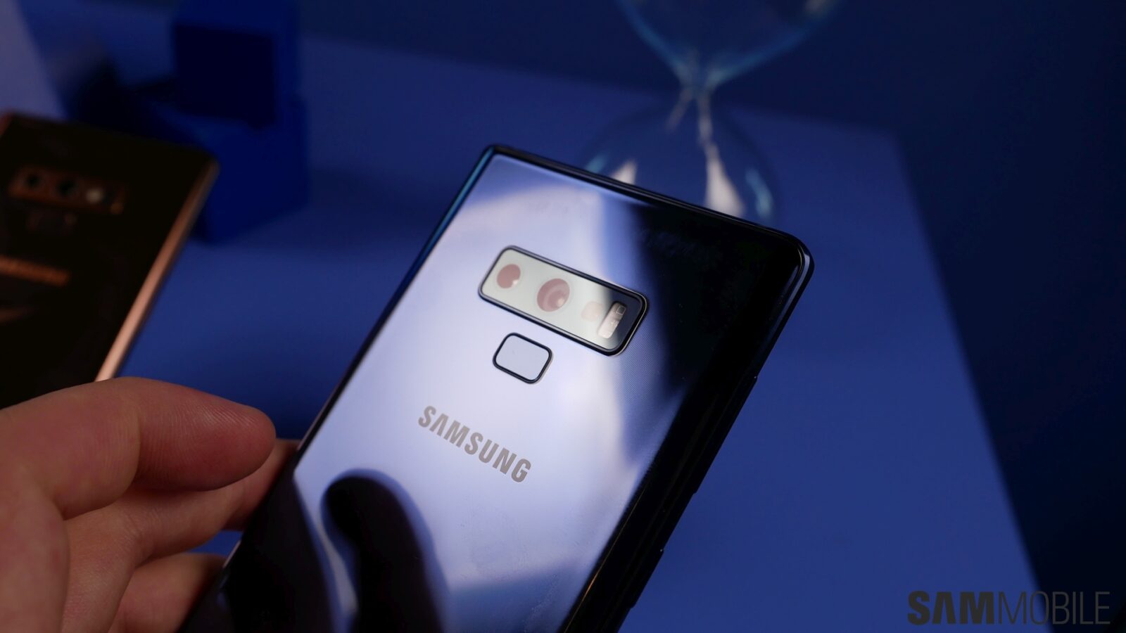 Samsung Galaxy Note 9 hands-on: Return of the 'true' Note flagship ...