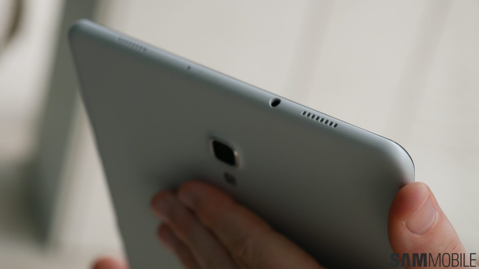 Samsung Galaxy Tab A 10.5 hands-on impressions - SamMobile