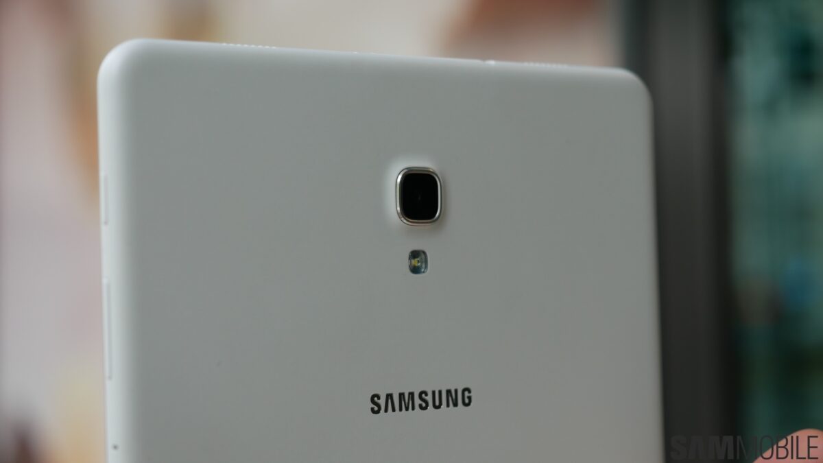 Samsung Galaxy Tab A 10.5 hands-on impressions - SamMobile