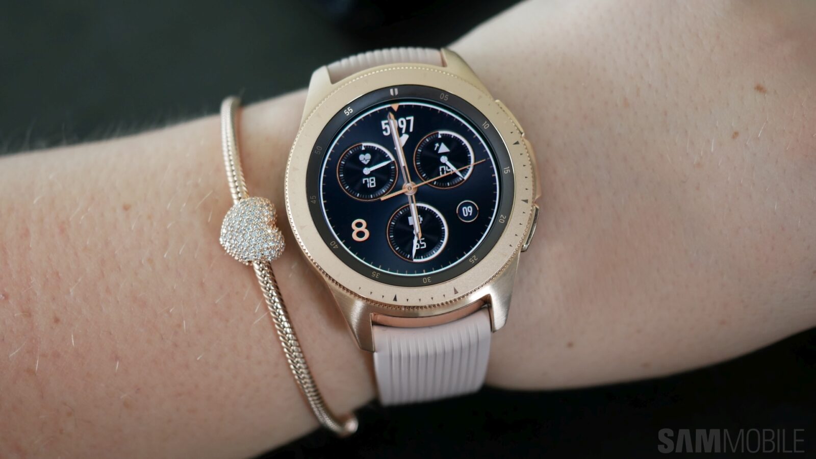 Samsung Galaxy Watch review: A clockwise march towards perfection ...