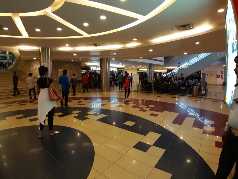 Samsung Galaxy A7 review: Get it for that ultra-wide camera - SamMobile