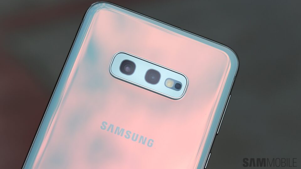 PSA: Galaxy S10e doesn't have a heart rate sensor - SamMobile