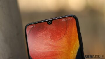 What is the Samsung Infinity-U Display? - SamMobile