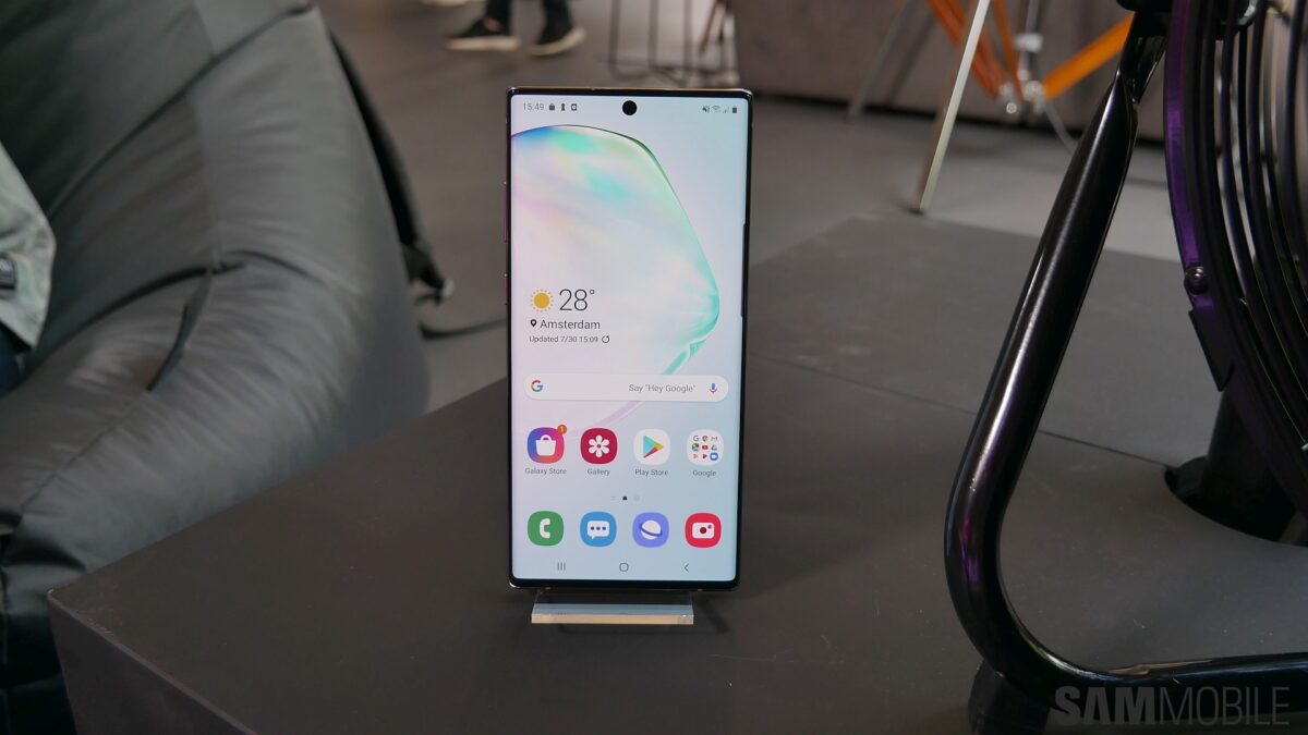 Galaxy Note 8 vs Galaxy Note 10 vs Note 10 Plus specs comparison ...