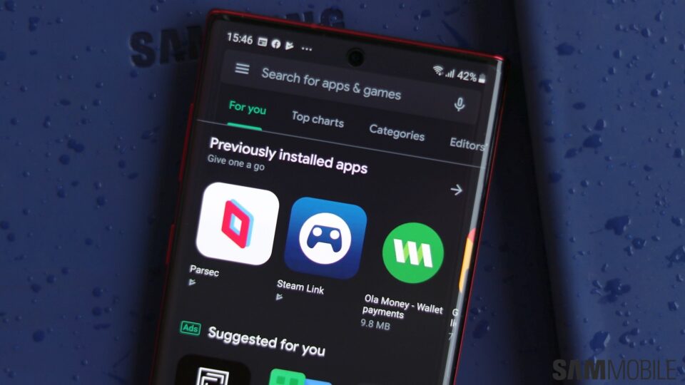 Google Play Store dark theme works with Samsung's One UI Night mode ...