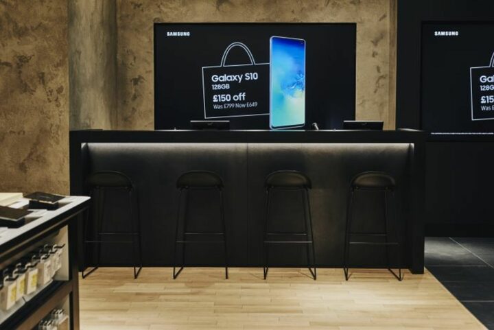 Samsung opens the largest Experience Store in the UK, offers discounts ...