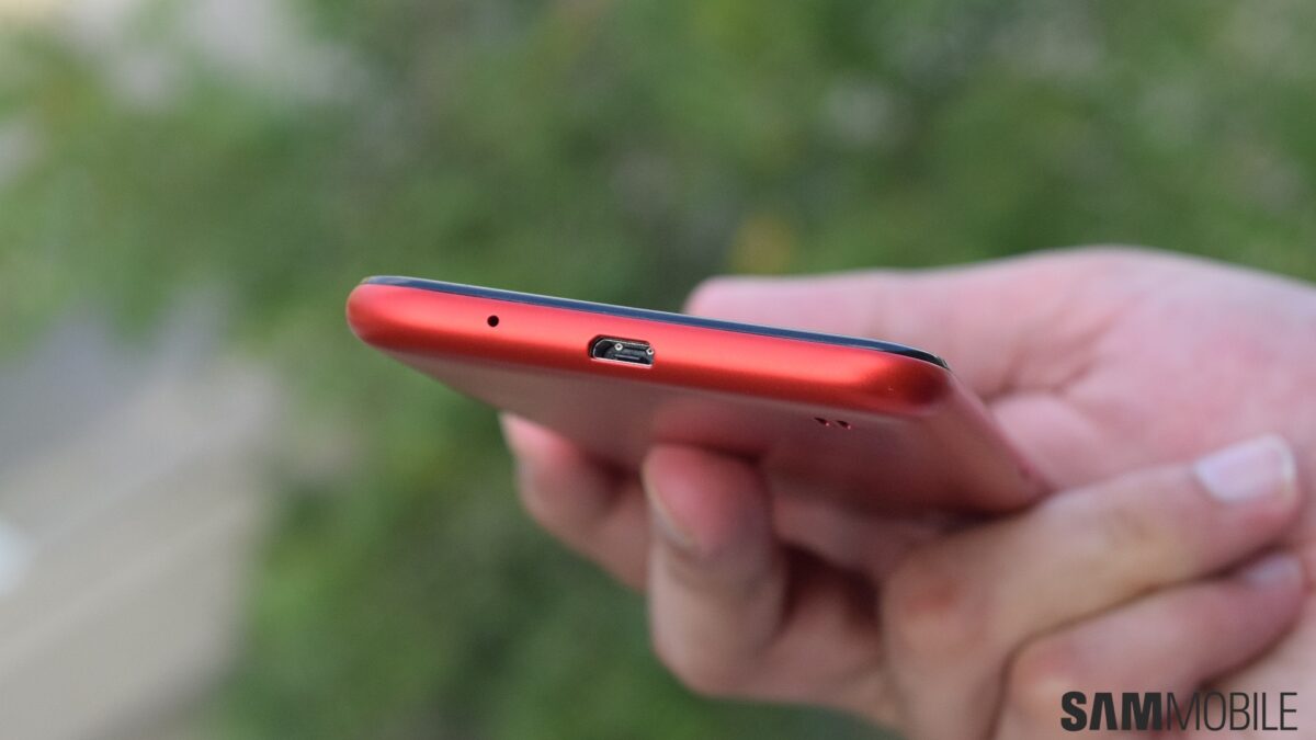 Samsung Galaxy A01 hands-on: Budgeting for success? - SamMobile