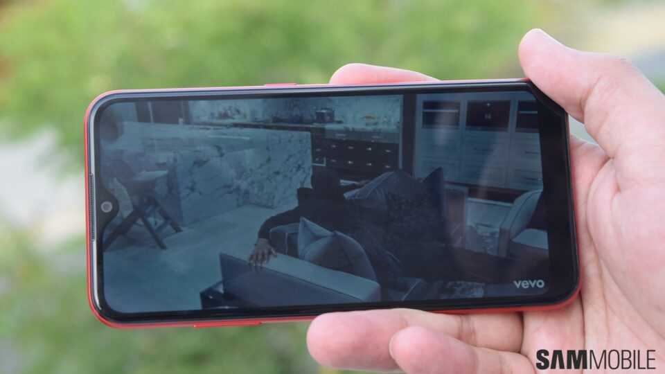 Samsung Galaxy A01 hands-on: Budgeting for success? - SamMobile