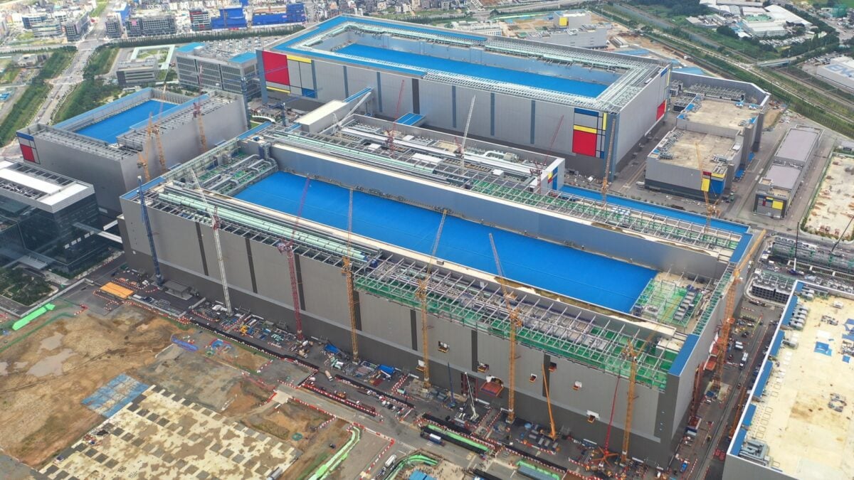Samsung aims to expand chip production at its largest chip ...