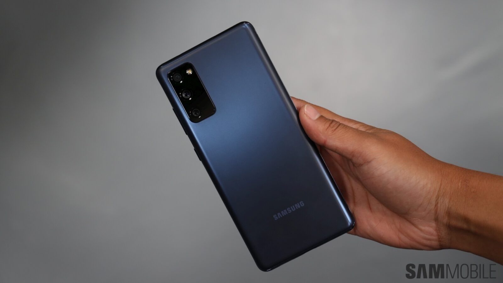 Samsung Galaxy S20 FE hands-on: Hard to resist for the price - SamMobile