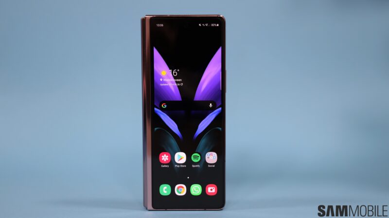 Samsung Galaxy Z Fold 2 users in the US can now install Android 13 ...