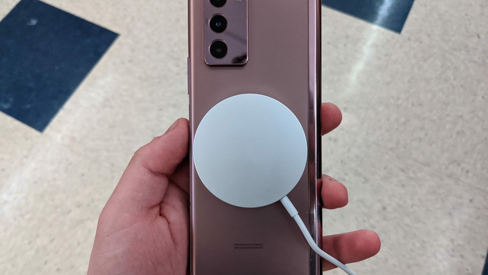 Apple's MagSafe-based Qi 2 wireless charging is ready for Android phones - SamMobile