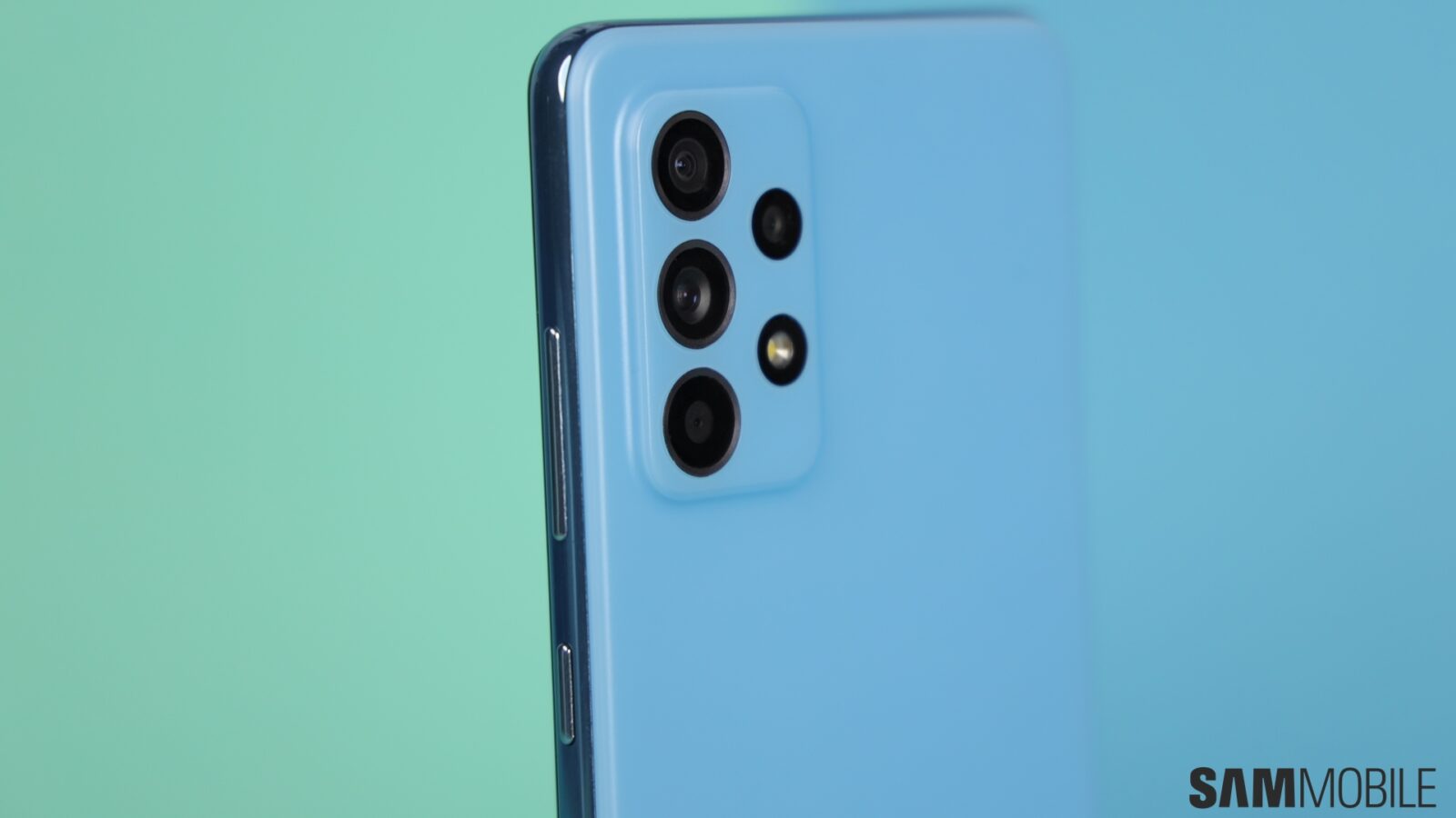 Samsung Galaxy A52 review: A mid-ranger that feels like a high-end ...