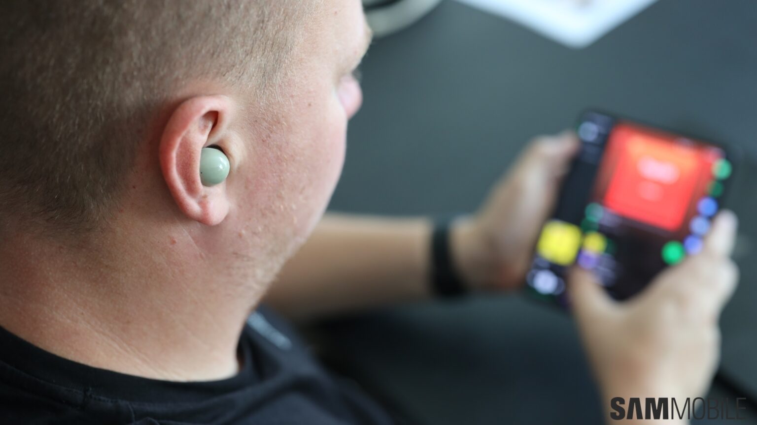 Samsung Galaxy Buds 2 review: Raising the bar for wireless earbuds ...