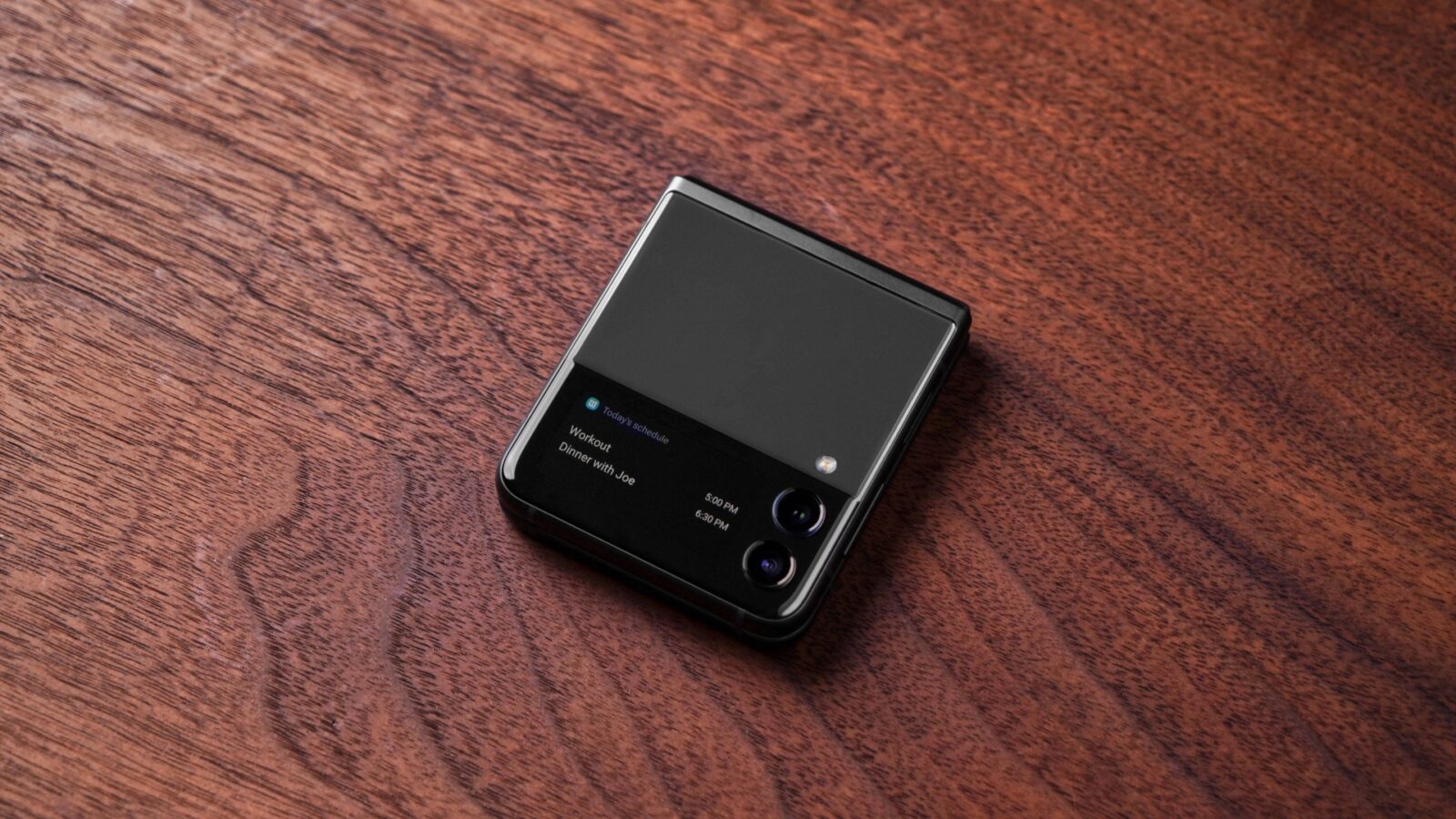 Galaxy Z Flip 3 goes official with water resistant design, bigger cover ...