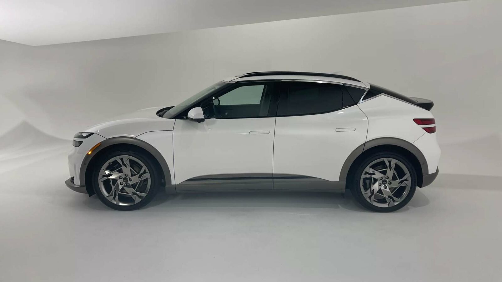 Galaxy smartphones with UWB can be used as digital car keys for Genesis ...