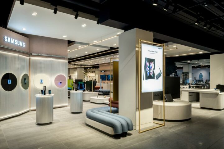 Redesigned Samsung Store in London sets a new benchmark in retail ...