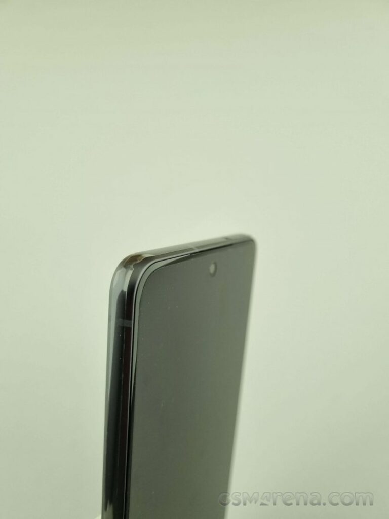 Here's another look at the Galaxy S21 FE, now from the inside - SamMobile