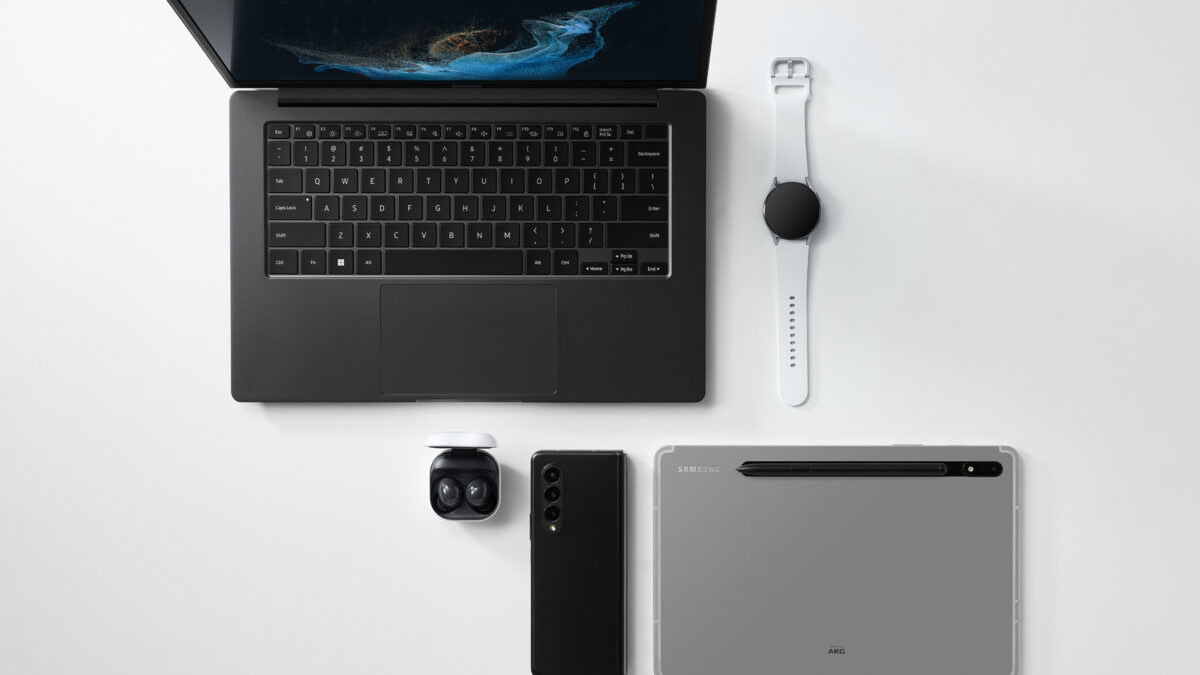 Checkout the features you can enjoy by being in the Galaxy ecosystem ...