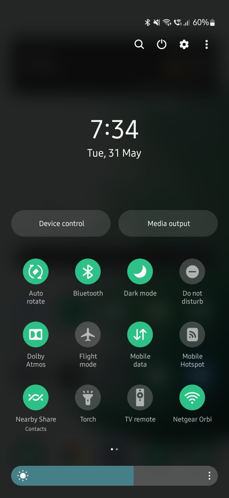 One UI tip: How to adjust flashlight brightness on Samsung phones ...