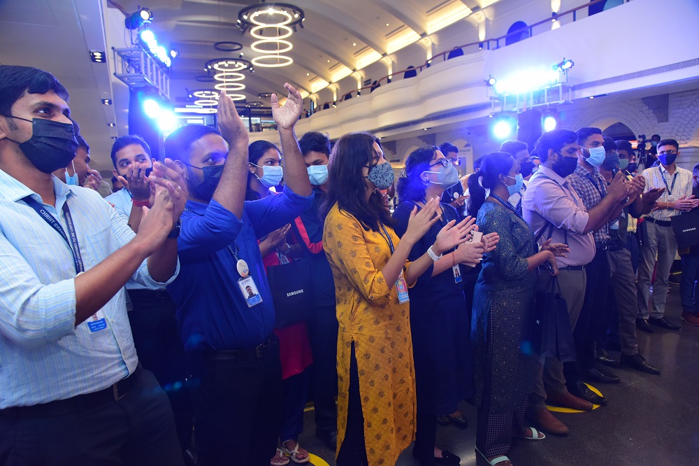 Samsung joins hands with Indian youth for the Solve for Tomorrow ...