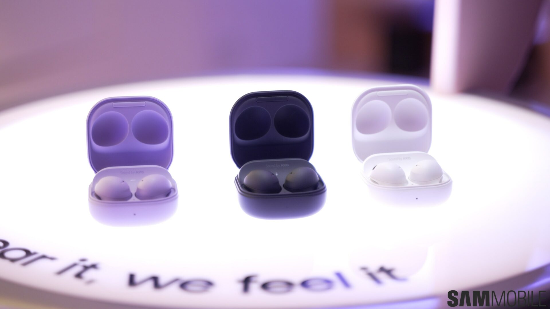 First live photo of Samsung's upcoming Galaxy Buds pops up online ...