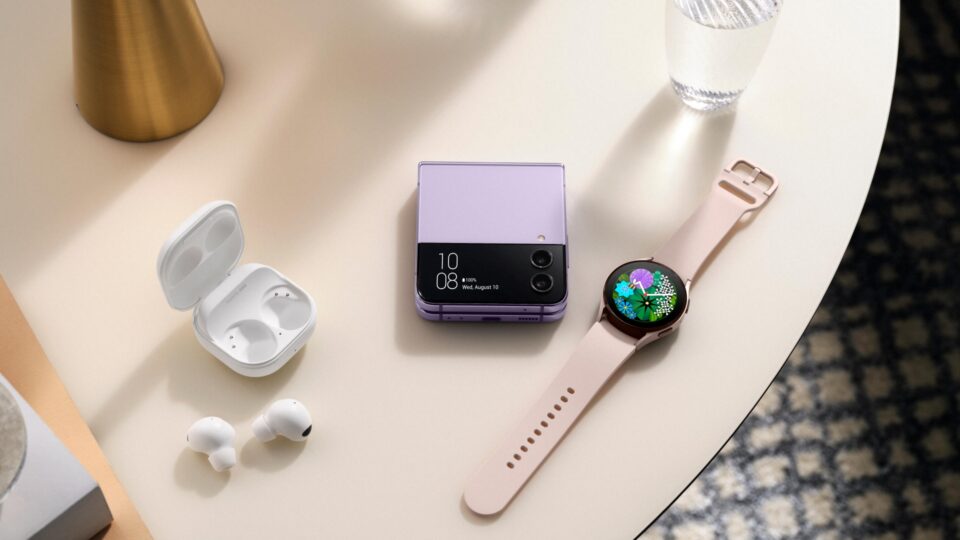 Samsung Galaxy Z Flip, Flip 5G, Flip 4 get Android 13 update in the US - SamMobile