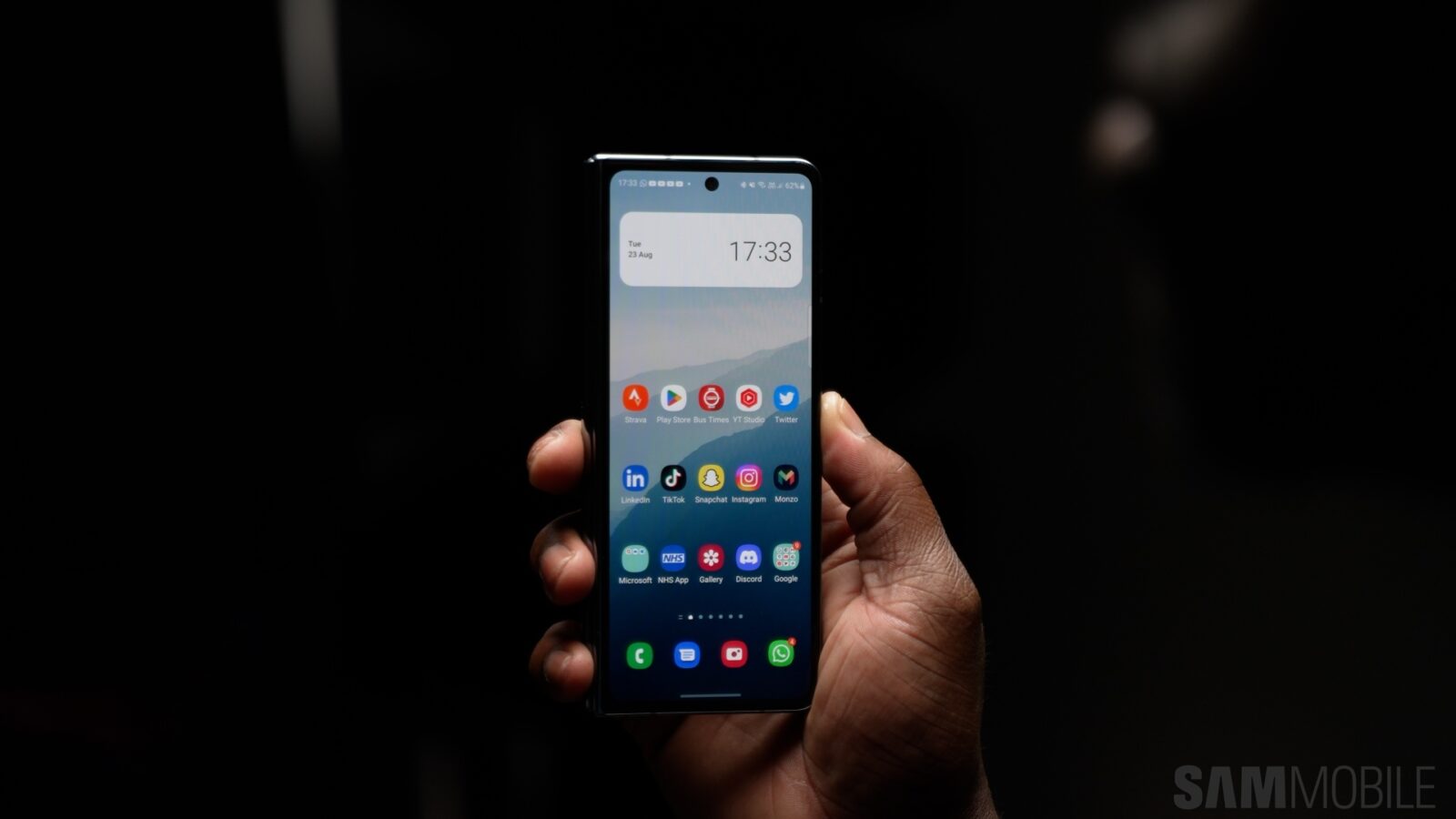 Galaxy Z Fold 4 and Flip 4 get official One UI 6 update at long last - SamMobile