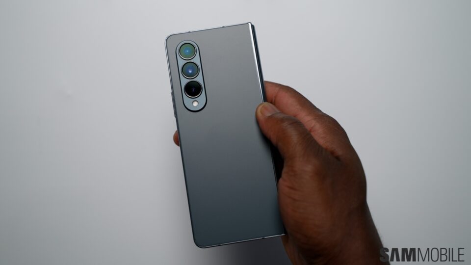 Samsung Galaxy Z Fold 4 gets December 2022 security update in the US - SamMobile