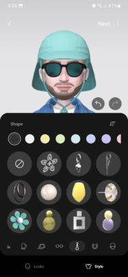 Using Samsung's AR Emoji to create stickers, call and lock screen ...