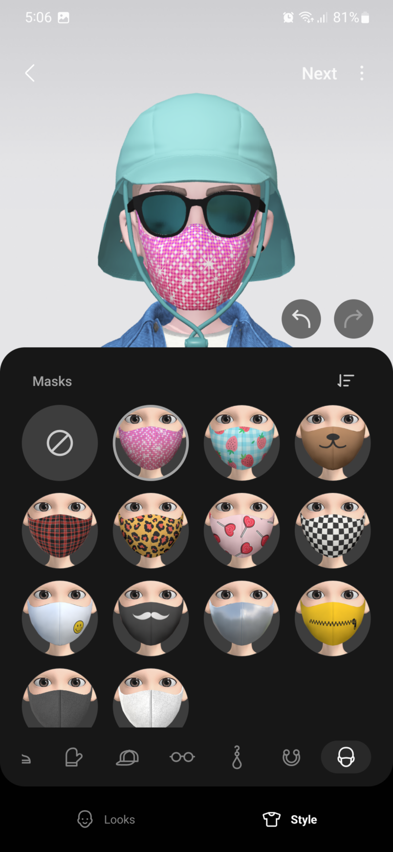 Using Samsung's AR Emoji to create stickers, call and lock screen ...