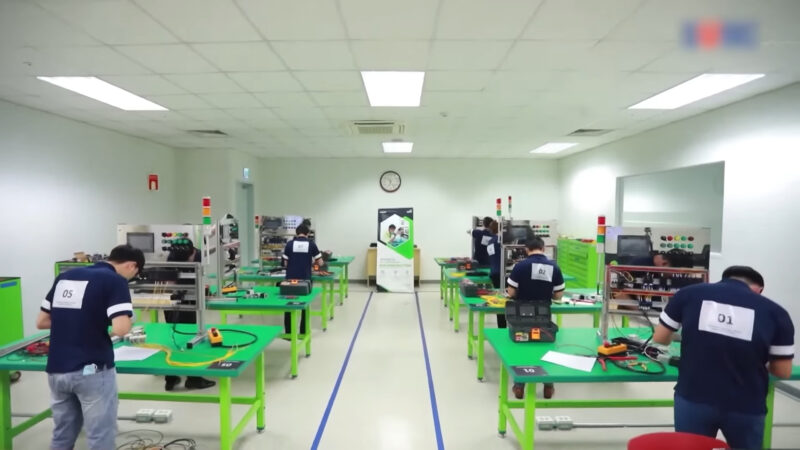 Samsung to setup pilot production lines at chip factories in Korea, USA ...