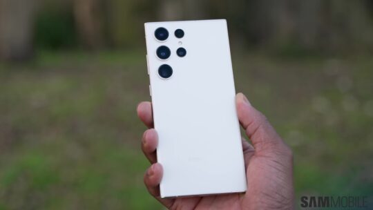 Why does Samsung Mobile boss TM Roh keep upsetting hard-core users ...