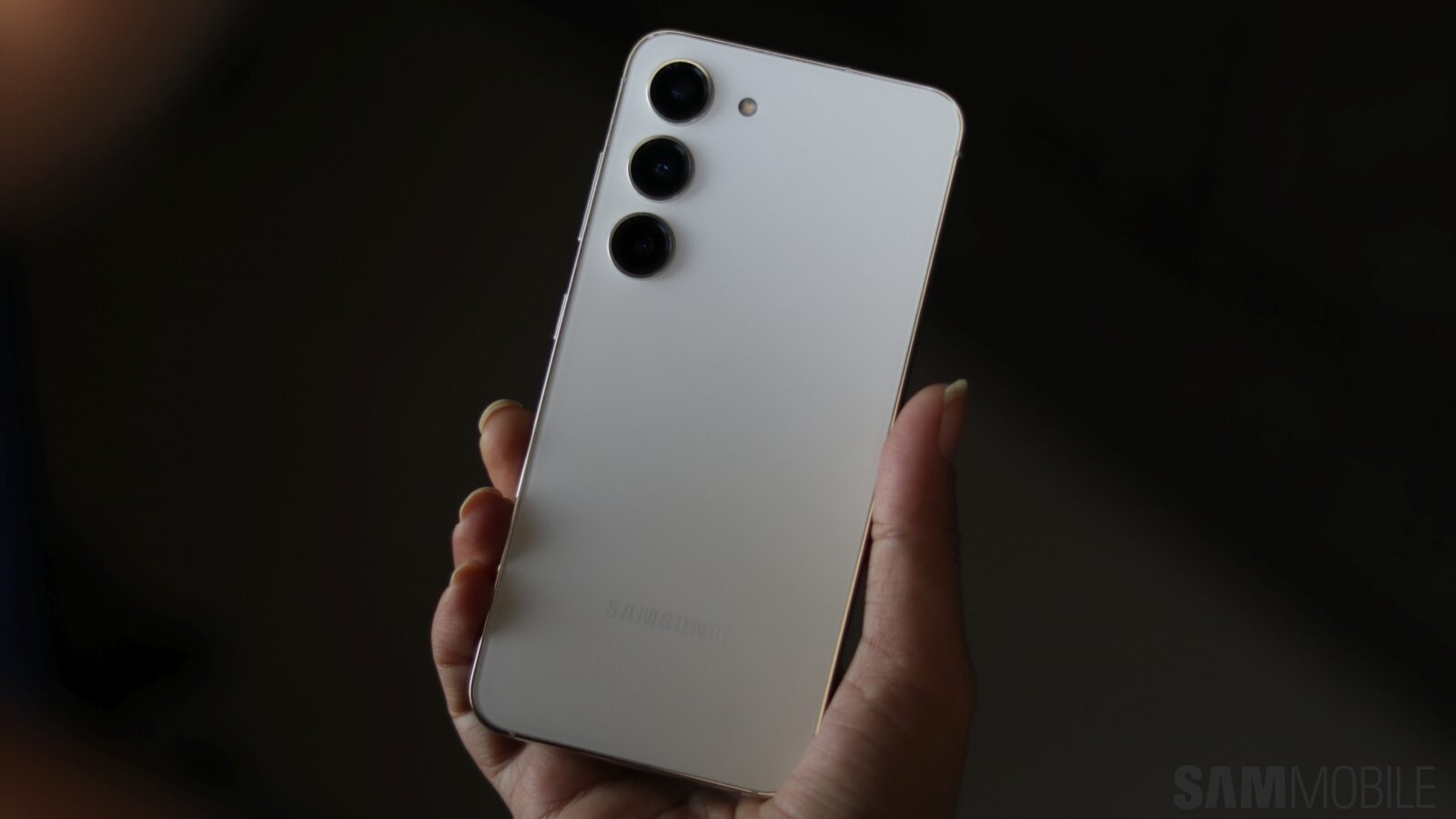 Samsung Galaxy S23 October 2023 security update starts rolling out ...